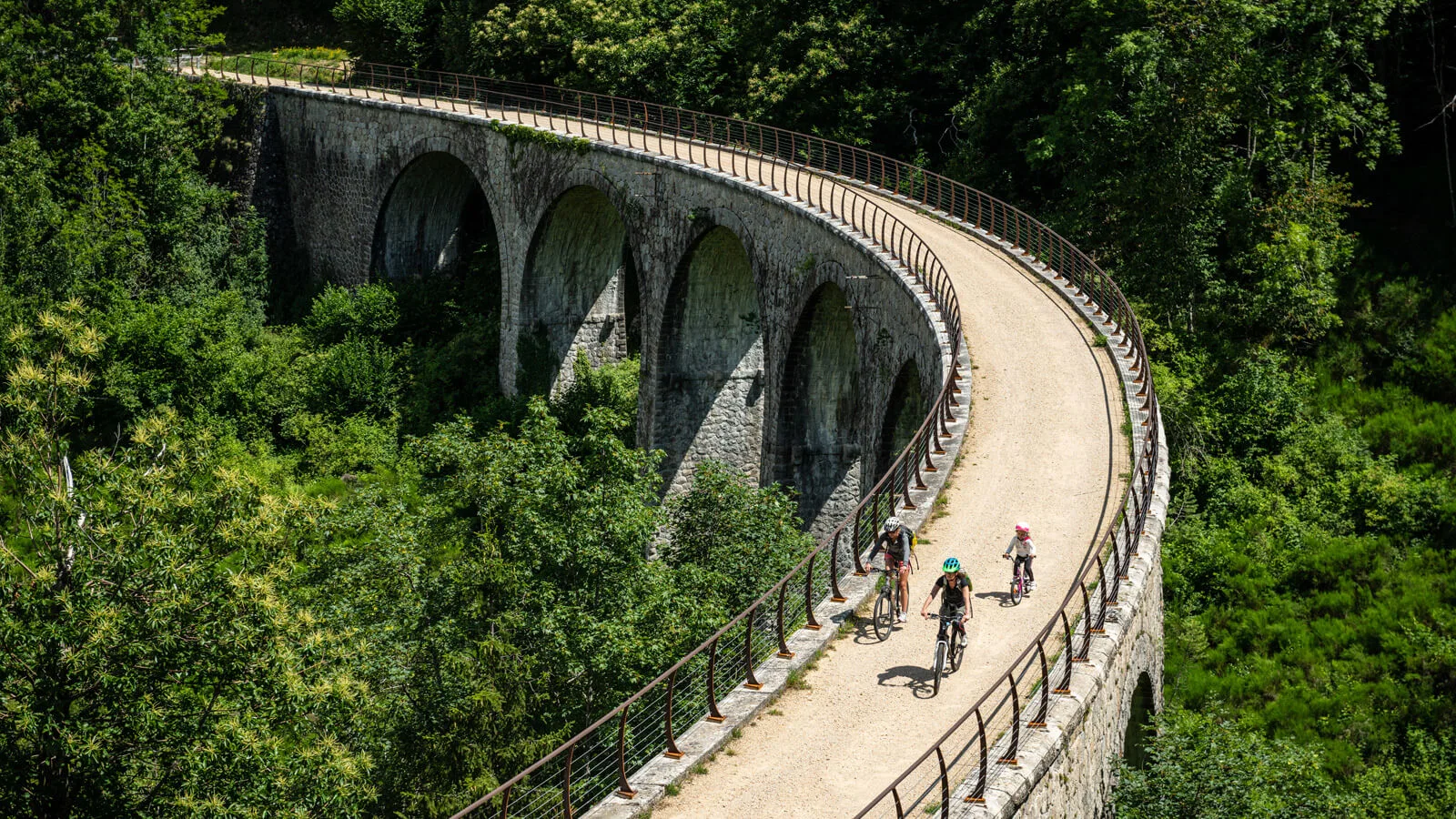 Explore Ardeche by bike - Ardèche Guide